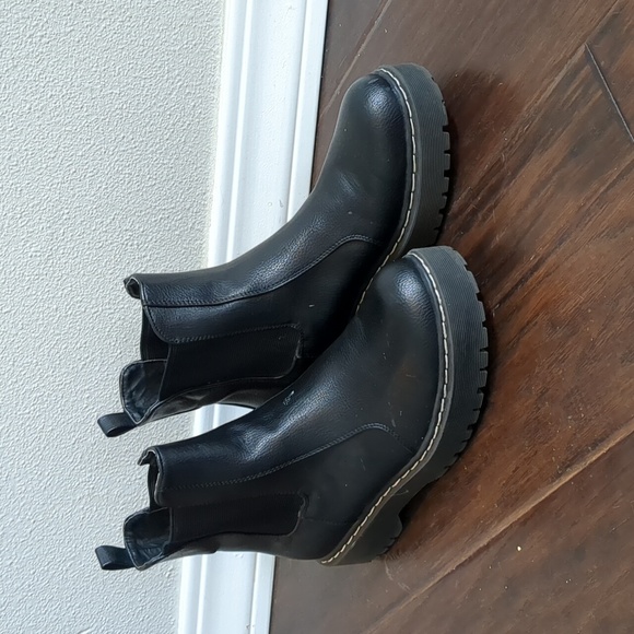 Sincerly Jules | Shoes | Sincerely Jules Platform Combat Boots | Poshmark